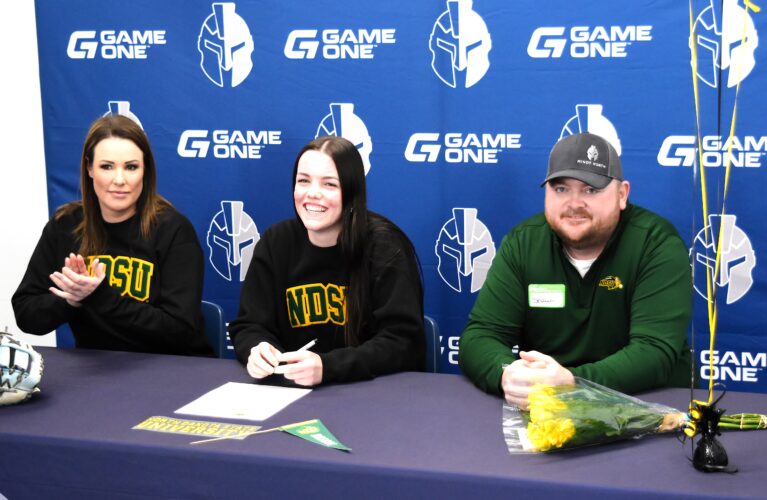 Sentinels Shipman first Div I athlete from Minot North | News, Sports ...